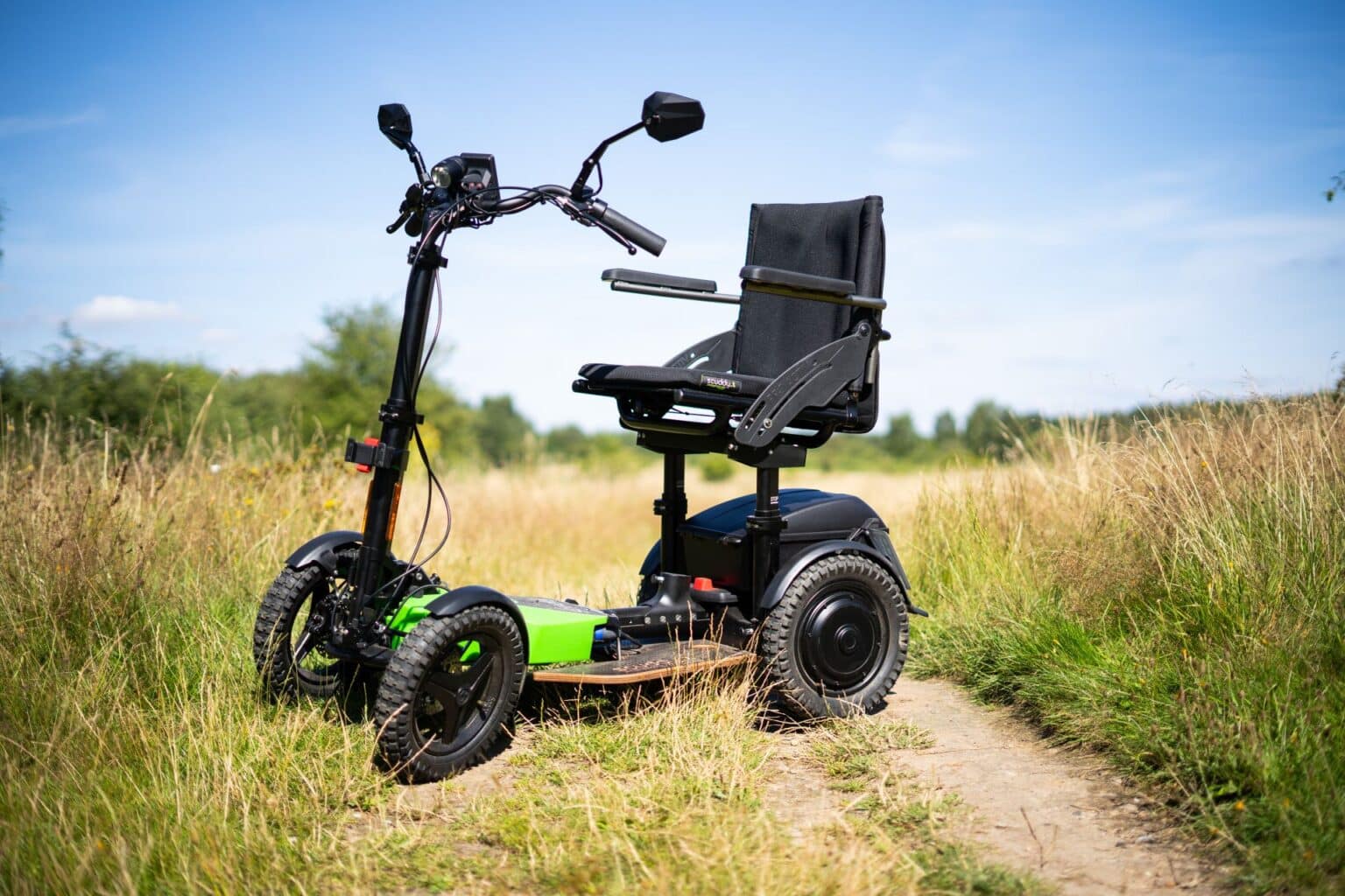 scuddy Premium QUAD Elektromobil 15-25 km/h - Clevr Mobility